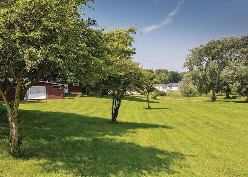 Shorefield Country Park - FindParks